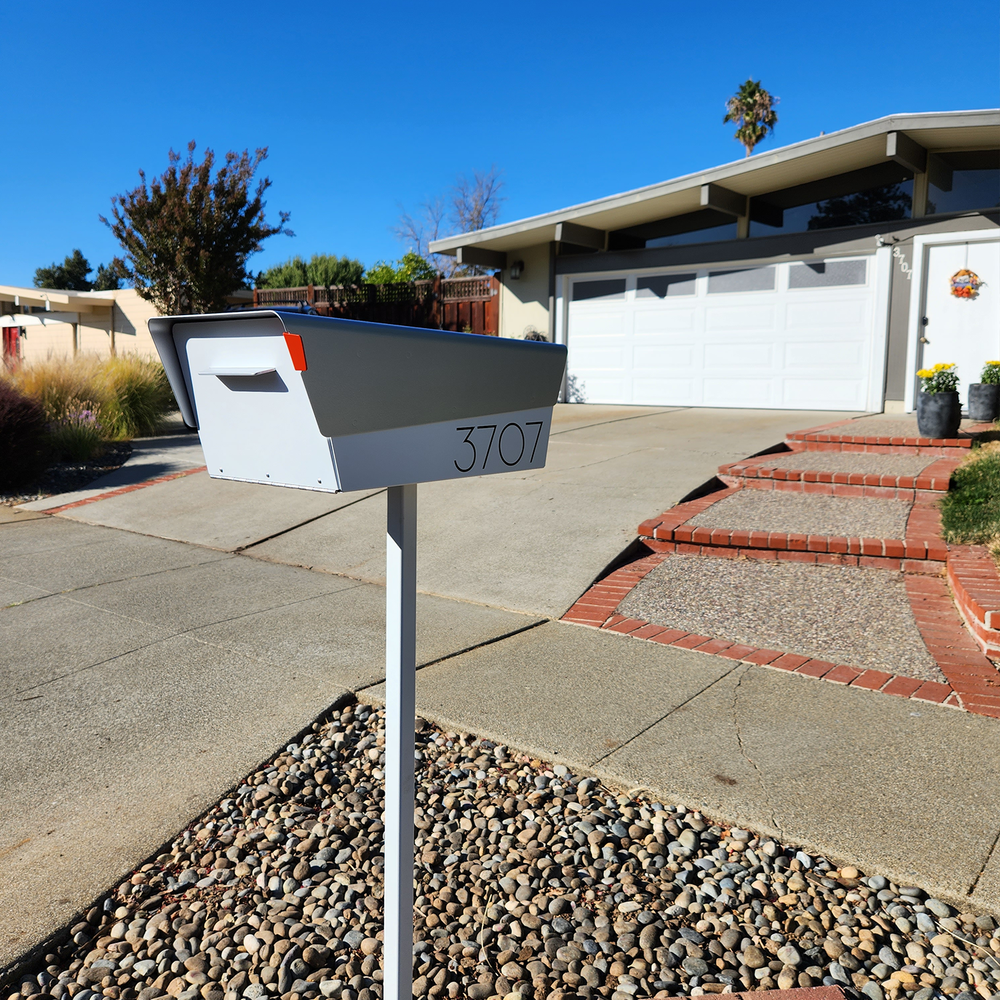 Curbside Locking Gallery - modbox USA